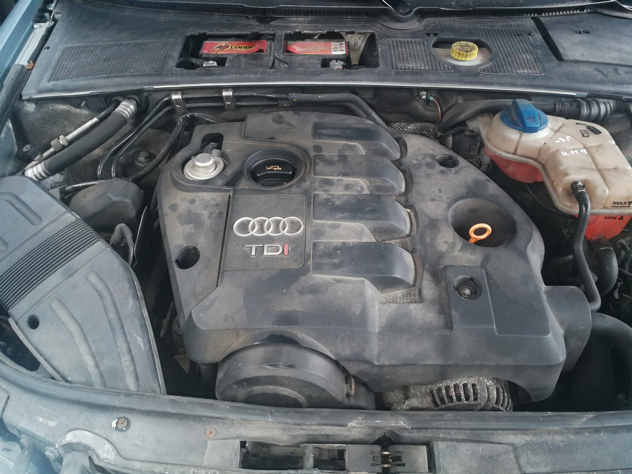Dezmembrez Audi A4 B6 1 9tdi Tip Awx 22439467